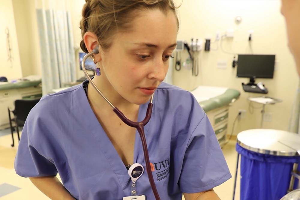 2024-04-08 #MeetUsMonday - Meet CNL Student Sarah • UVA School of Nursing